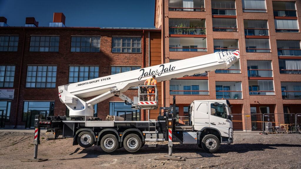 Access | Another Day at Heights | Bronto Skylift