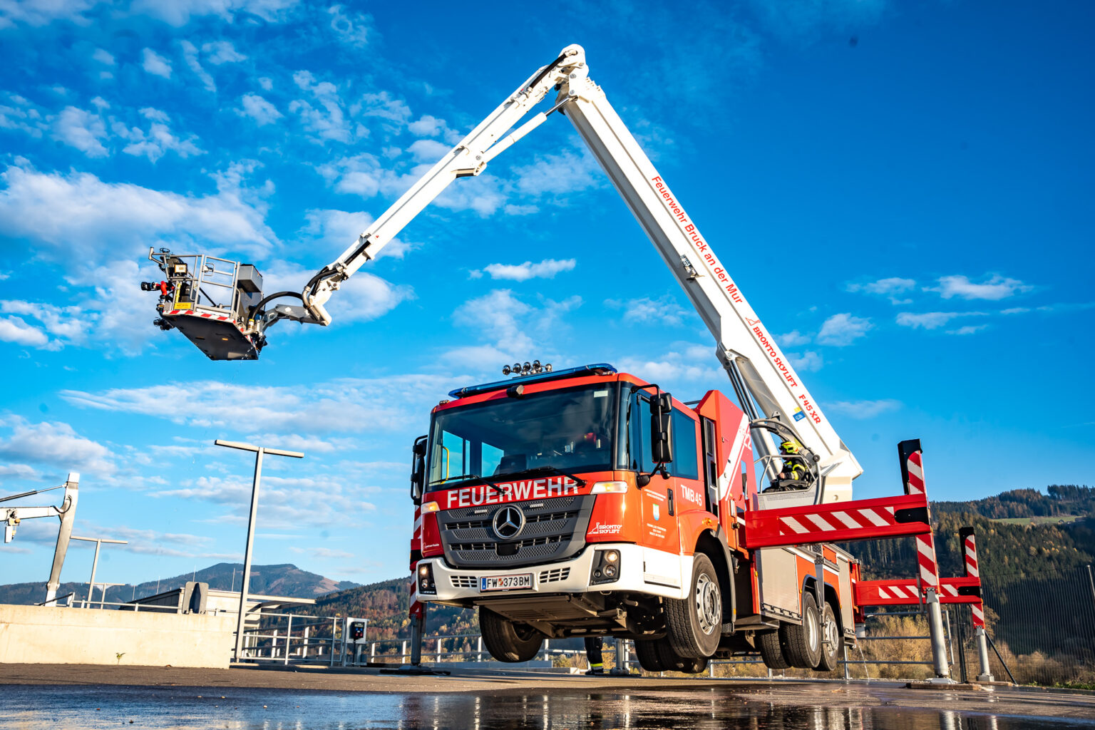 Saving people and property | Bronto Skylift